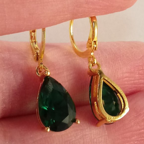 Jewelry | 18k Yellow Gold Plated Emerald Green Pear Diamond Zircon ...
